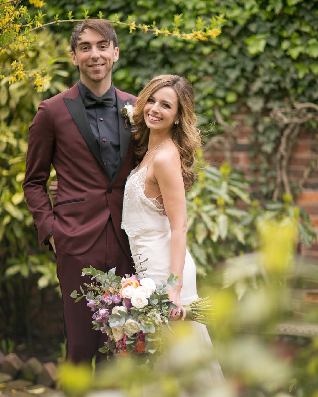 ALL TIME LOW Alex Gaskarth Marries Lisa Ruocco in Baltimore - AlteRock