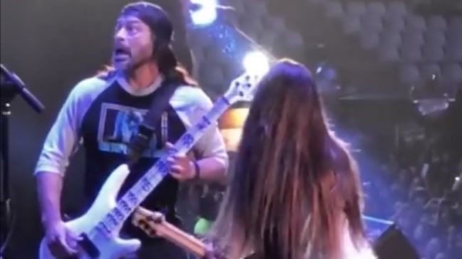 METALLICA’s Robert Trujillo Joins His Son, Tye, On Stage During Korn ...